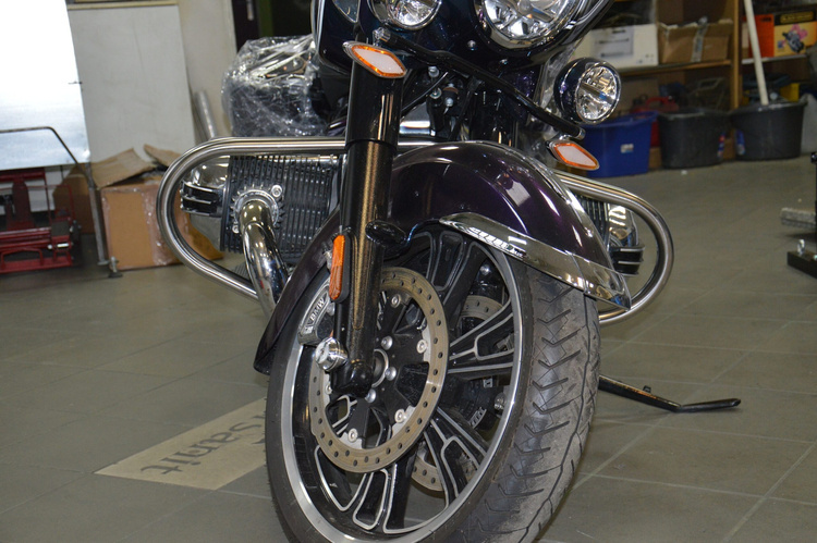 front engine guards MODEL 1 BMW R18 /R18 B Bagger | Motorcycle ...